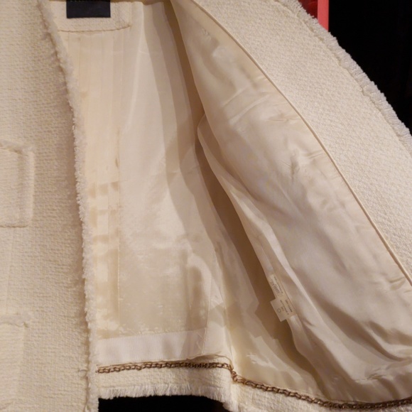 Magaschoni | Jackets & Coats | White Tweed Jacket With Flower Pin ...